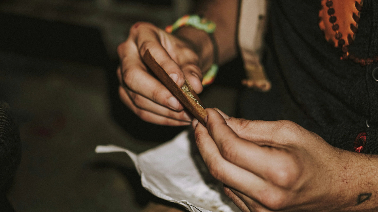 Was ist 1SB-LSD? Alles zur Legalität & Wirkung 2025 – Happy Flower